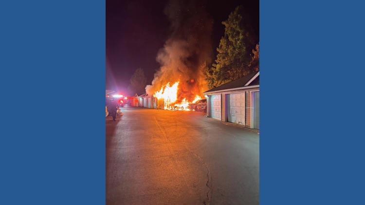 Vehicle fire spreads to garage units at Puyallup apartment complex