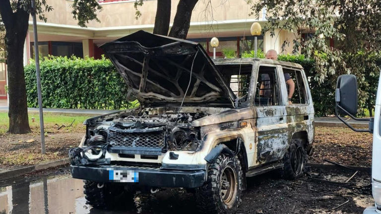 La Jeep di “Palla” bruciata, era stata donata alla Lav