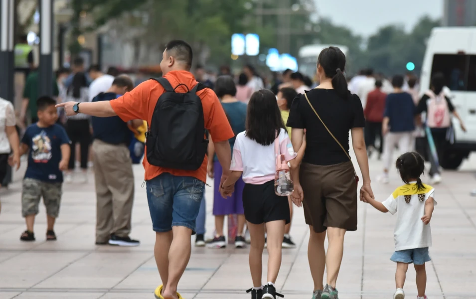 Global Parents Day 2026 highlights unity amid long-distance bonds