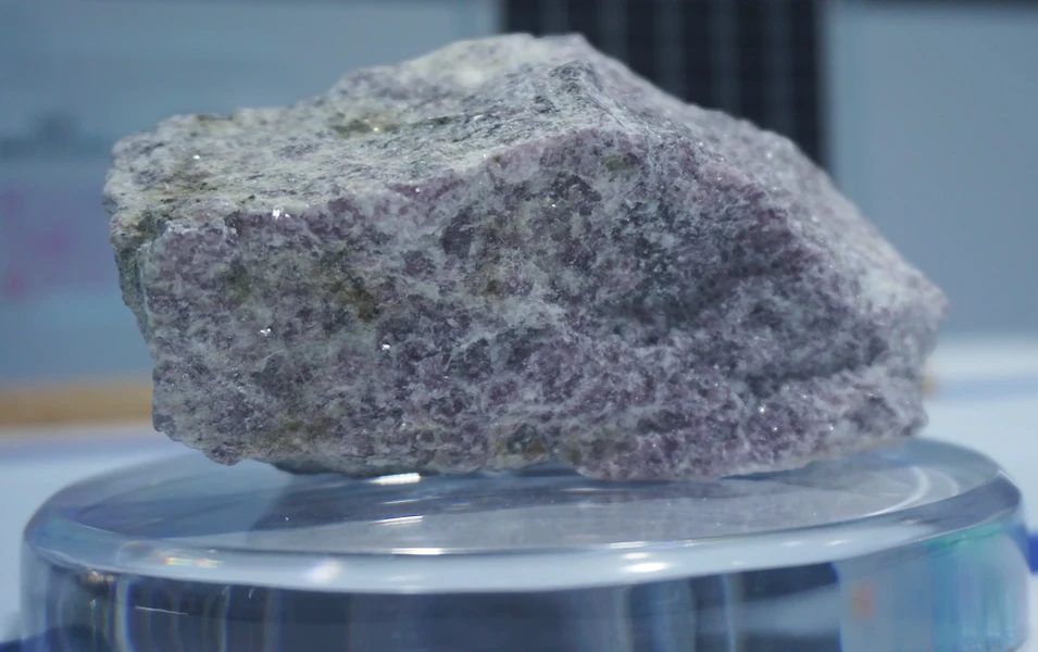 MIT team unveils low-cost, near-zero waste lithium extraction