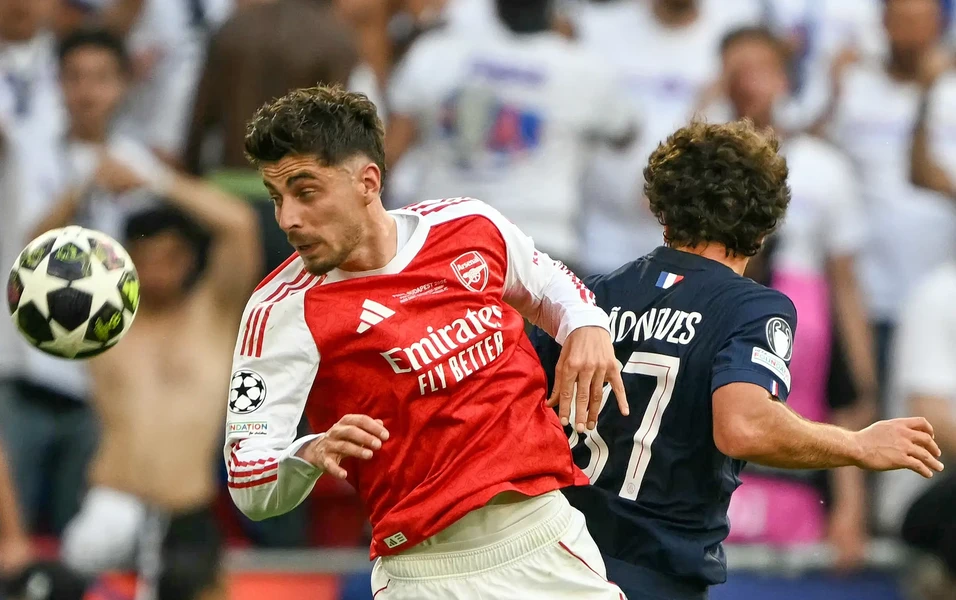 Ferguson’s reported 'boring Arsenal' text sparks debate after final