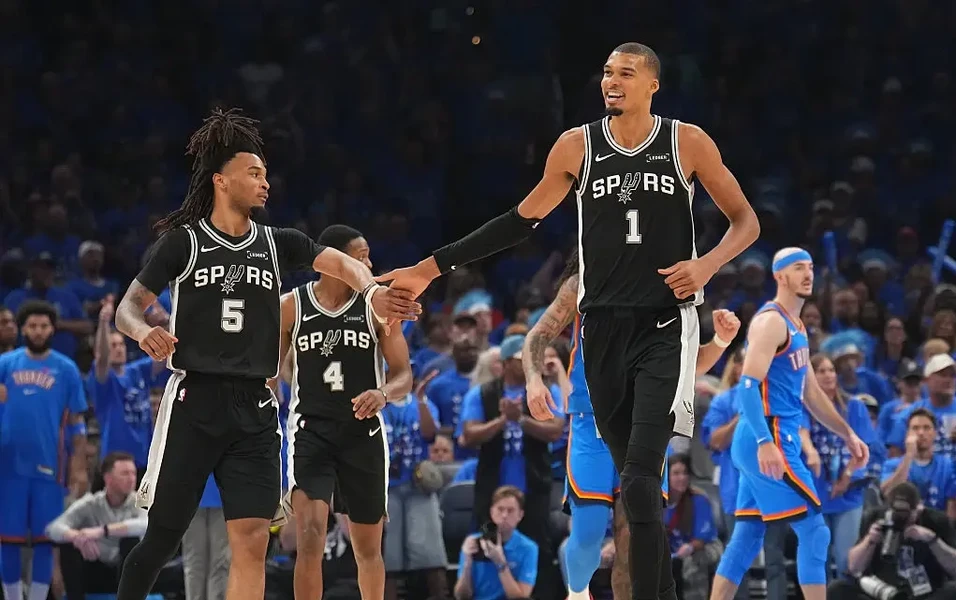 Castle’s playful gesture with Bueckers follows Spurs’ Game 7 win