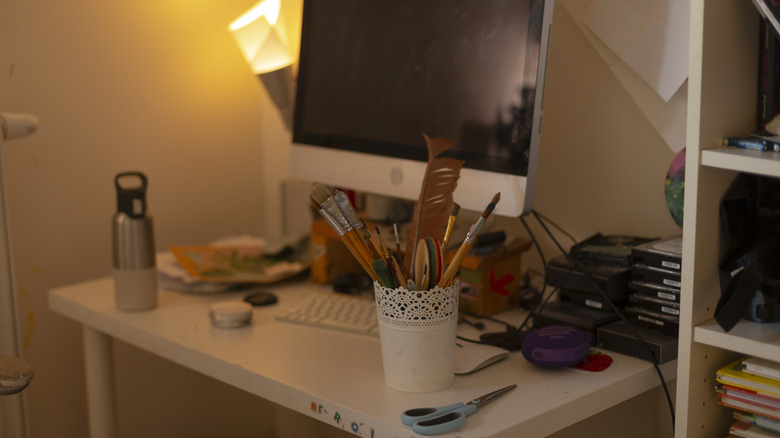 15 cool gadgets on Amazon that can solve your clutter problems