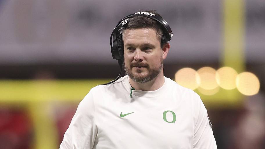 Oregon hosts 5-star running back recruit on official visit