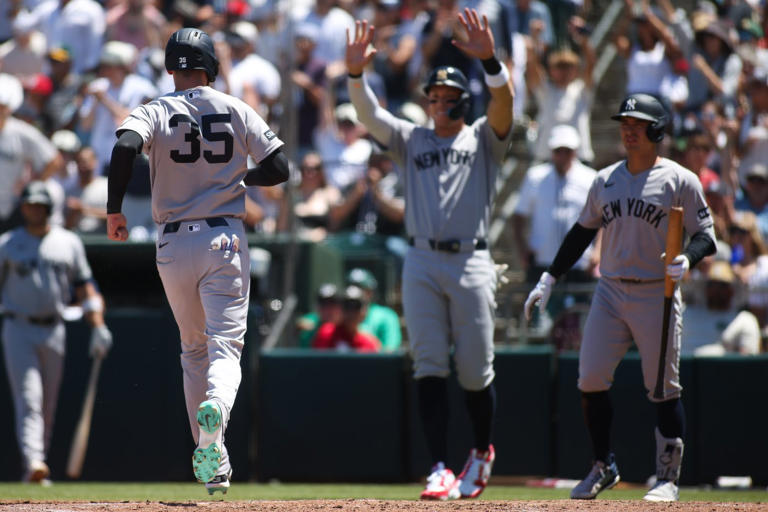 The Yankees score 13 runs in an inning for the 1st time in 21 years