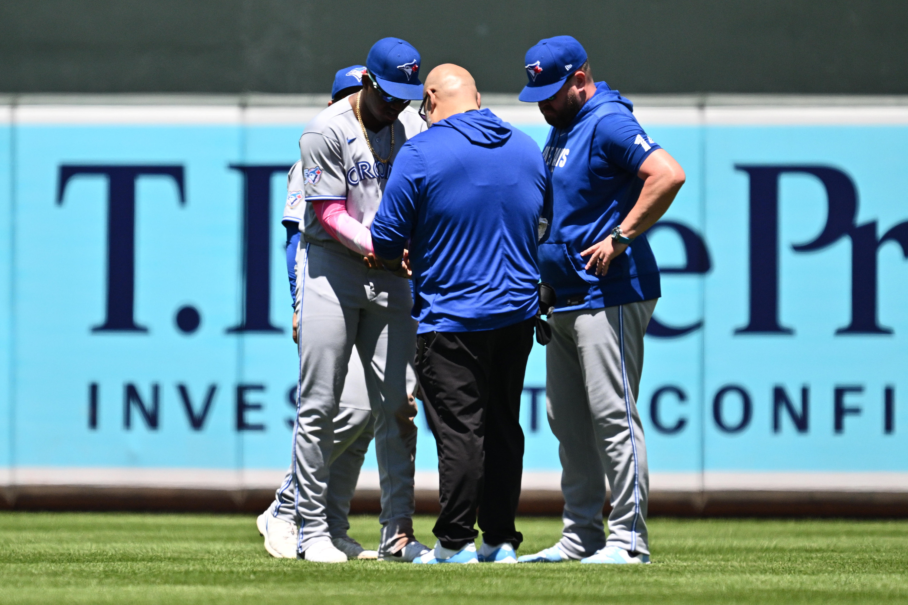 Orioles eject fan after ball thrown from stands strikes Blue Jays player