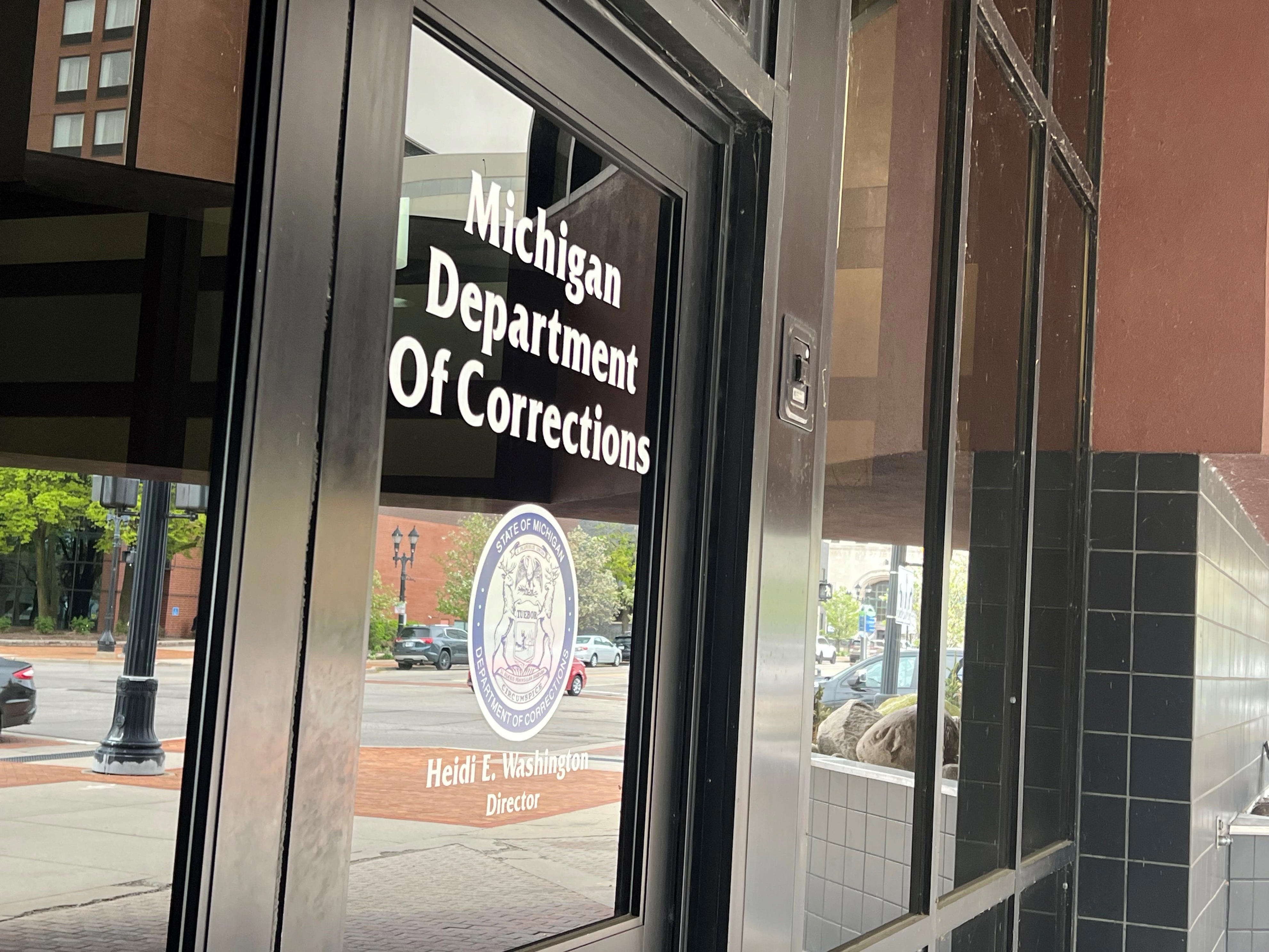 Michigan raises starting pay for Upper Peninsula prison guards