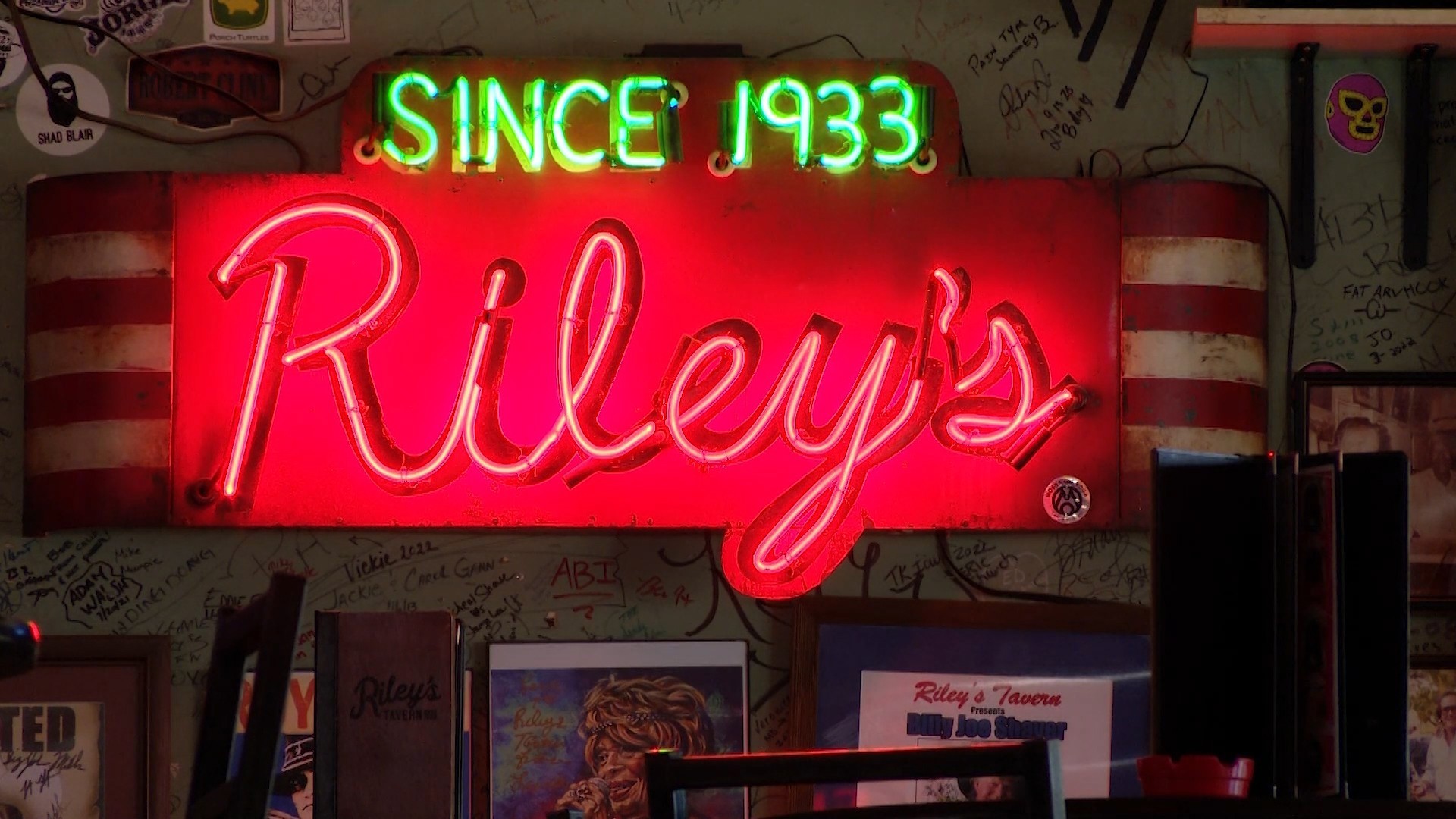 In a tiny Texas town, one tavern has stood the test of time