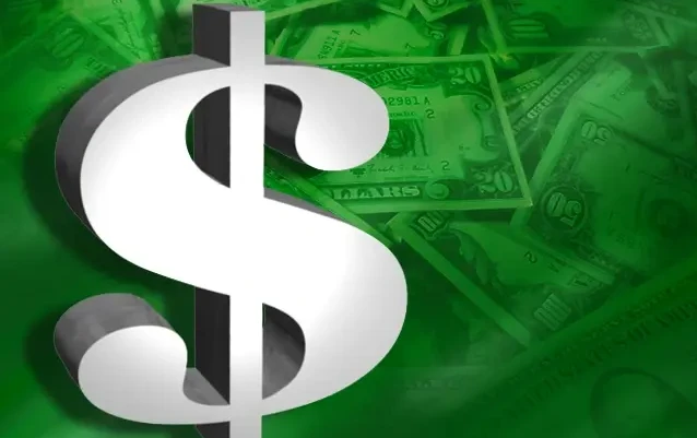 US personal saving rate drops to 2.6% in April