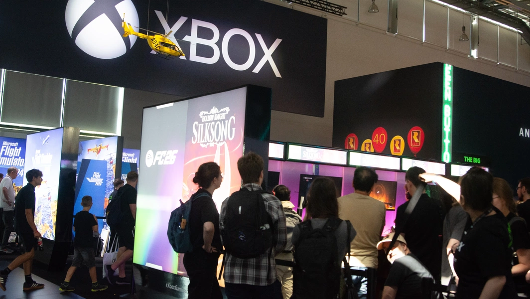 Xbox CEO admits PS5 logo policy was a mistake amid brand gains