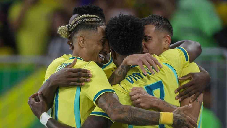 Brasil goleia Panamá e se despede da torcida antes da Copa