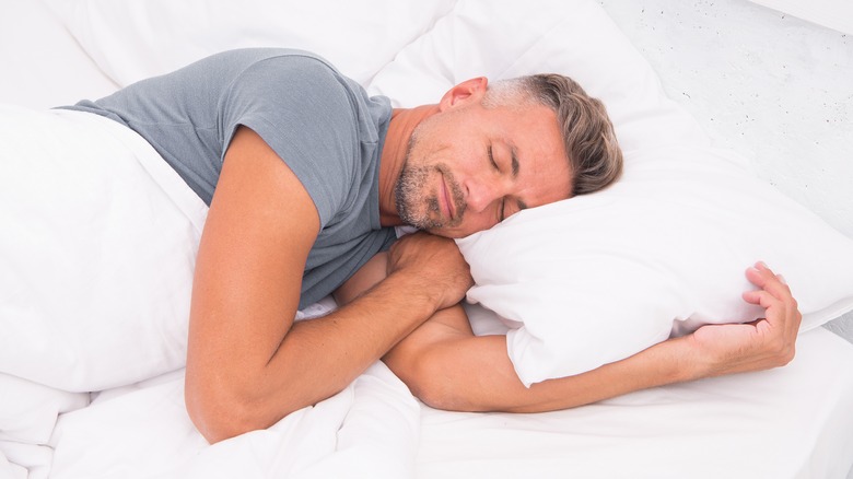 Tips for getting better sleep when dealing with arthritis pain