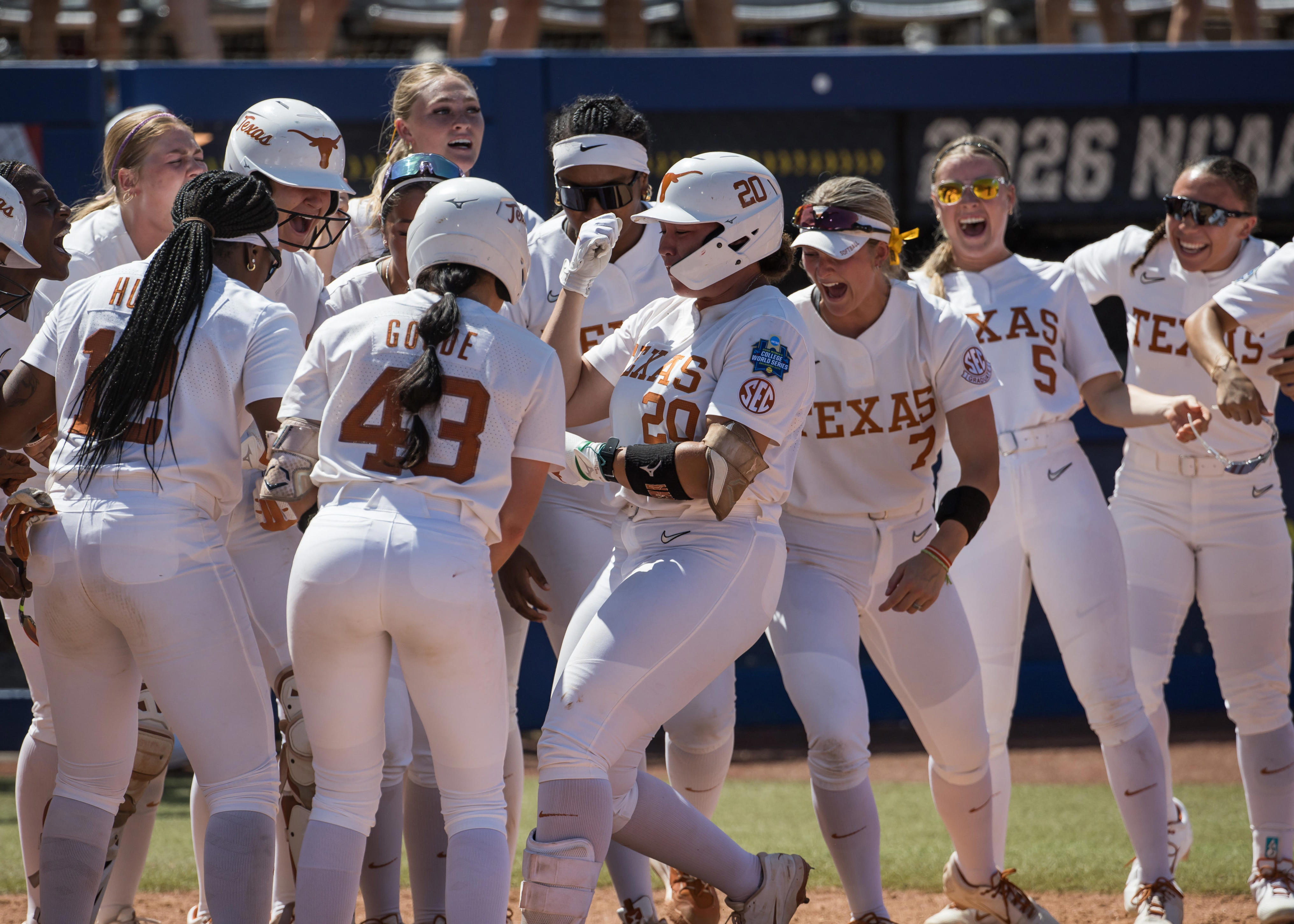 Rapid recap: Texas softball's epic comeback lifts UT over Nebraska