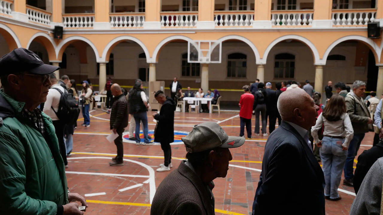 Colombians vote in presidential election amid security concerns and ...