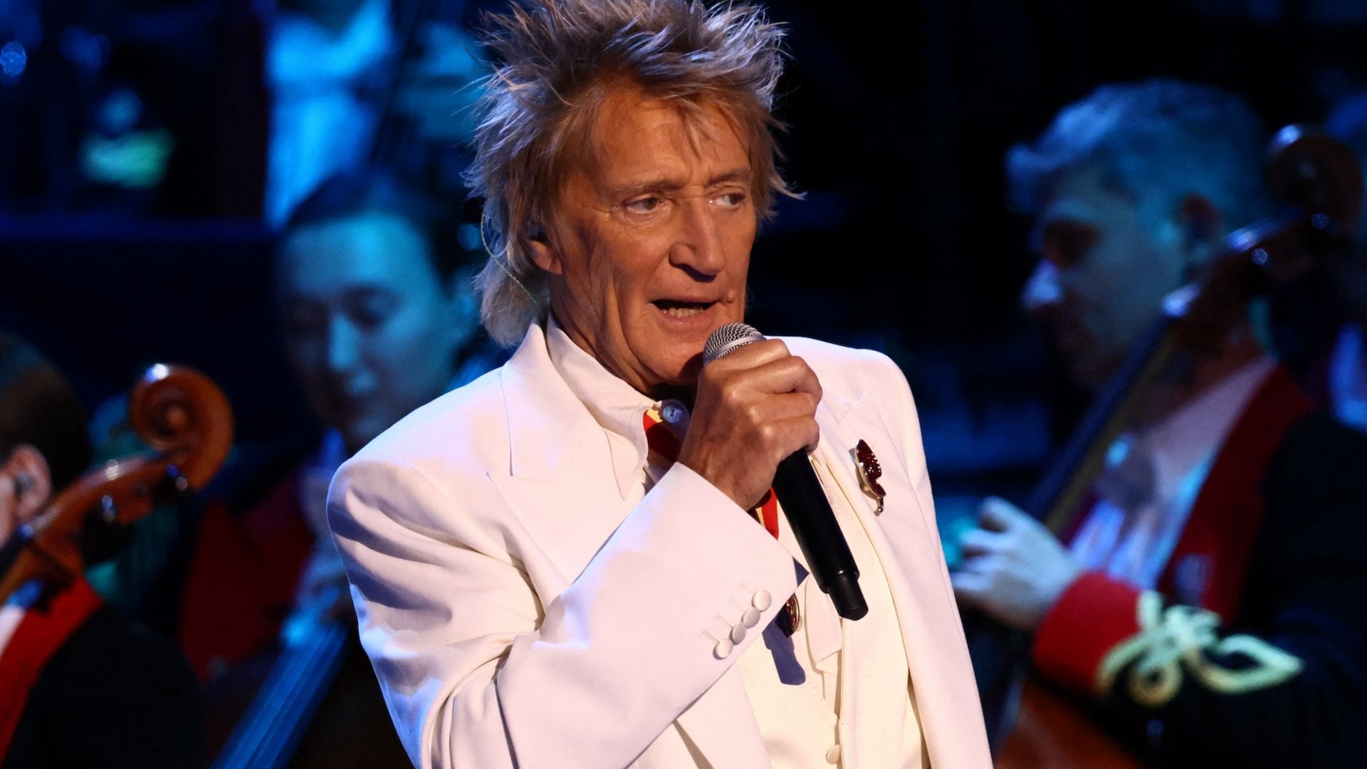 Rod Stewart abruptly cancels Las Vegas show on 'doctor's advice'