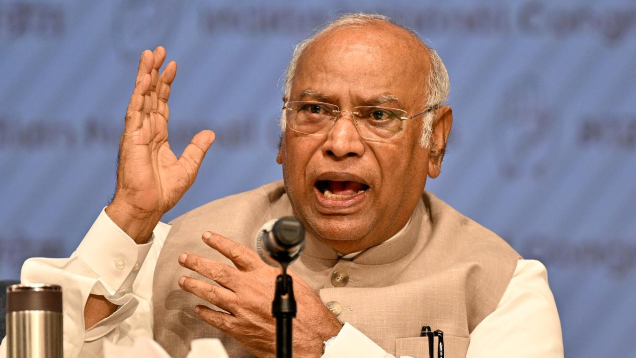 'Accused of being Pakistani': Kharge claims Centre targeting students ...