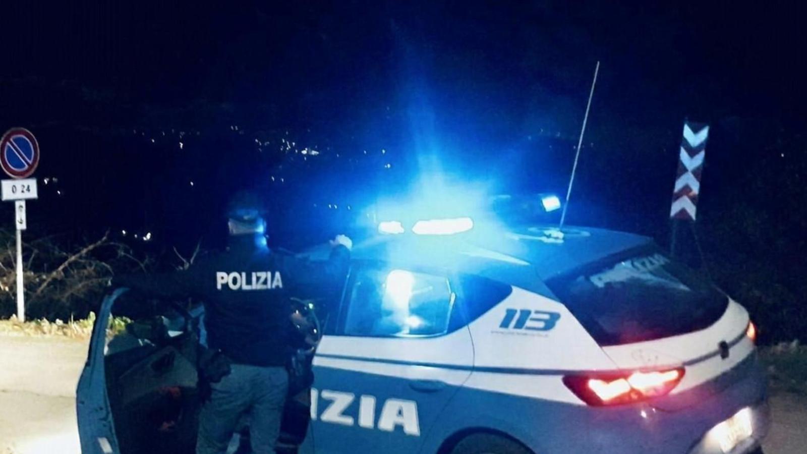Violenta rissa fra giovani con coltelli e cocci di vetro a Lido di Camaiore