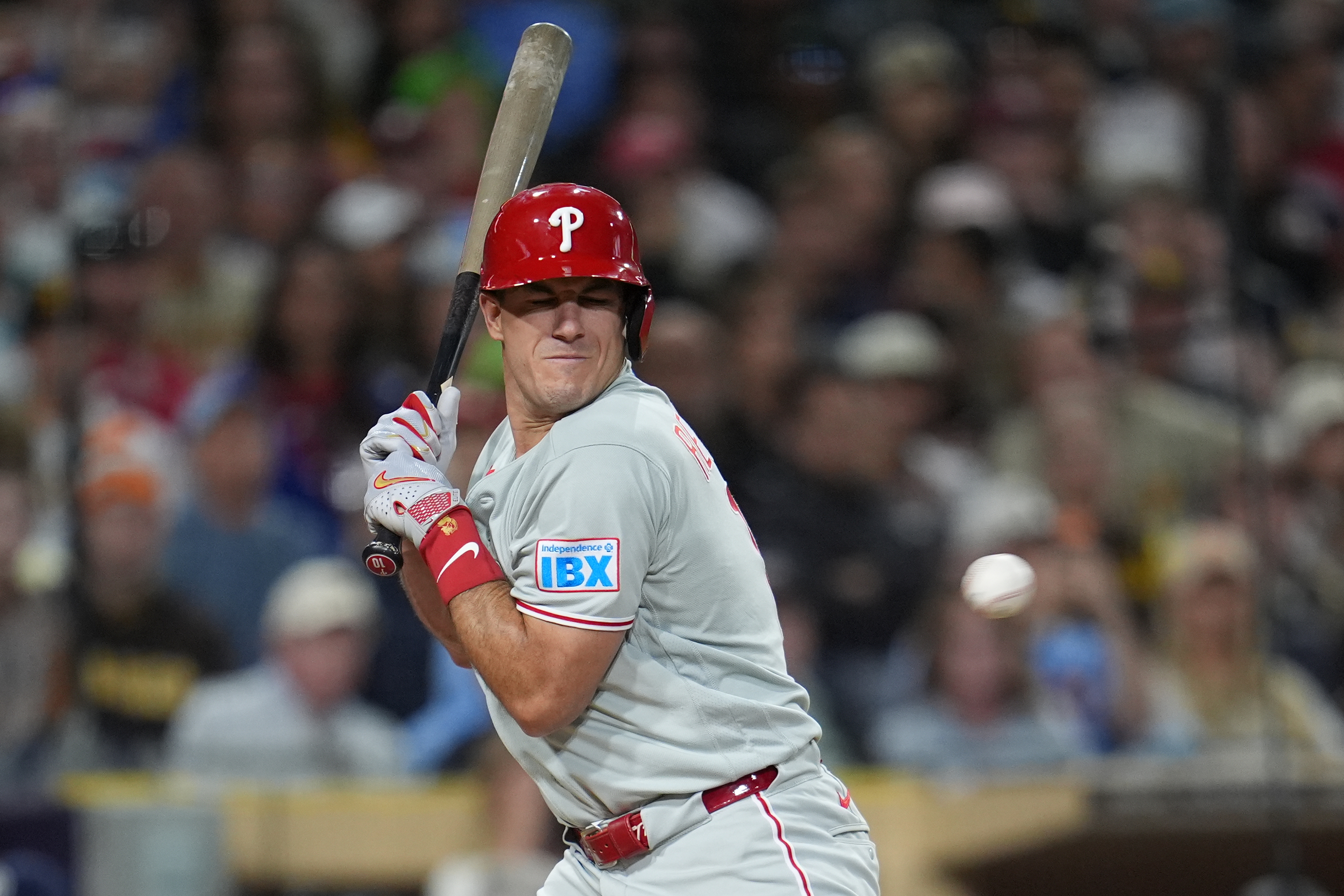 Phillies C Realmuto exits loss vs. Dodgers with left wrist contusion ...