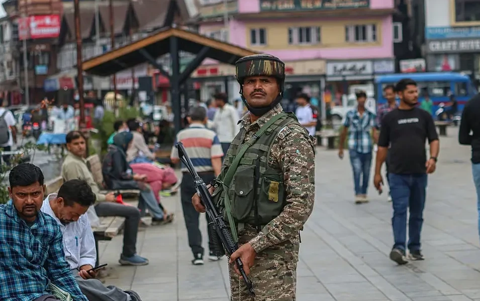 ISI accused of planting operatives in Indian political parties