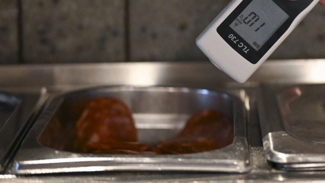 13 warning signs of unsafe concession stands