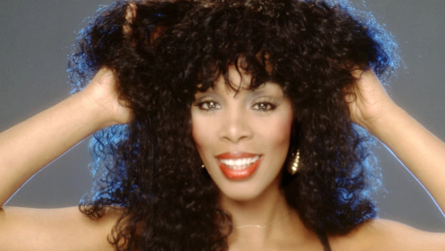 17 iconic female singers of the 1970s
