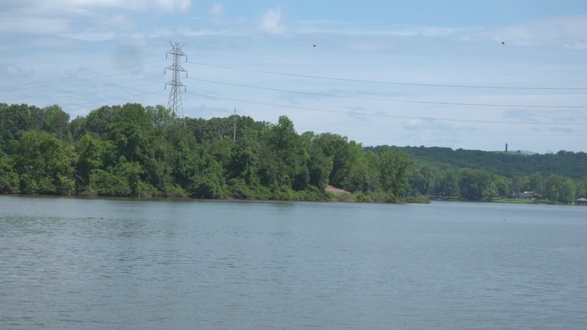 Kayakers rescued from East Tennessee river, EMA director says