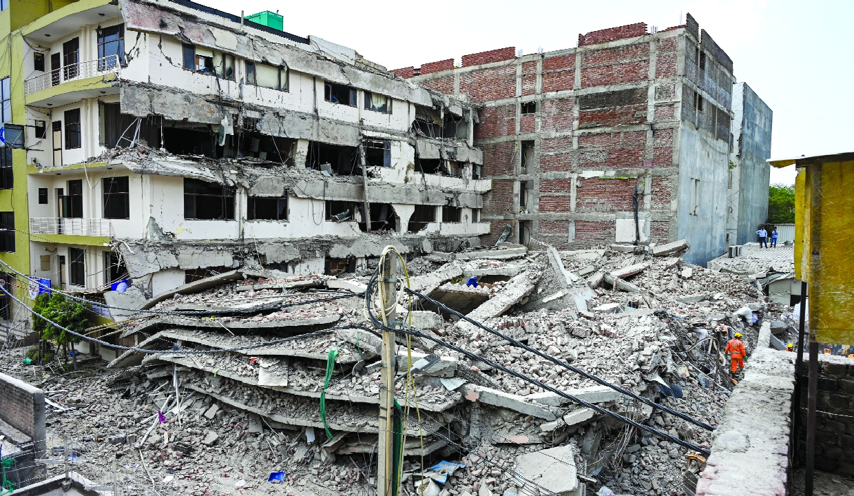 Saket building disaster claims 6 lives