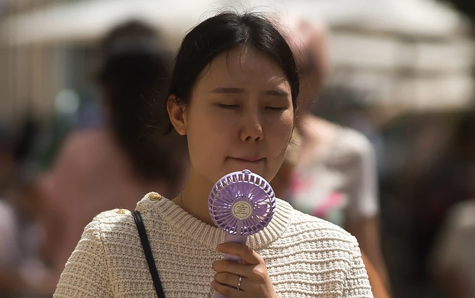 Hot flash hacks for a cooler summer