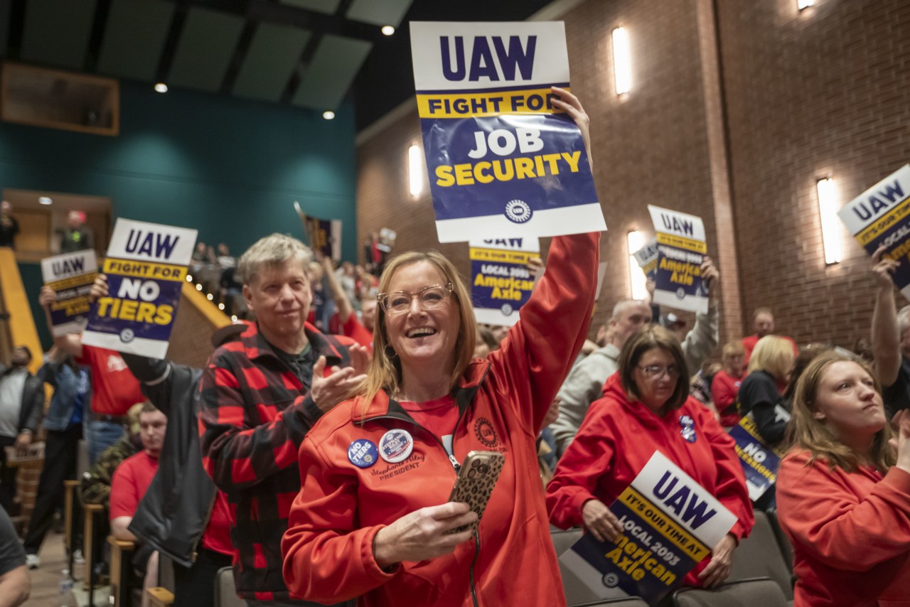 UAW to strike at key General Motors truck supplier plant
