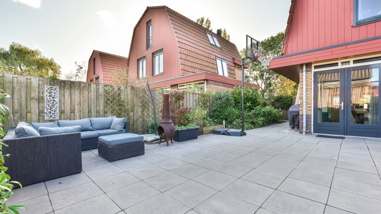 5 different types of tiles you can use for your outdoor patio