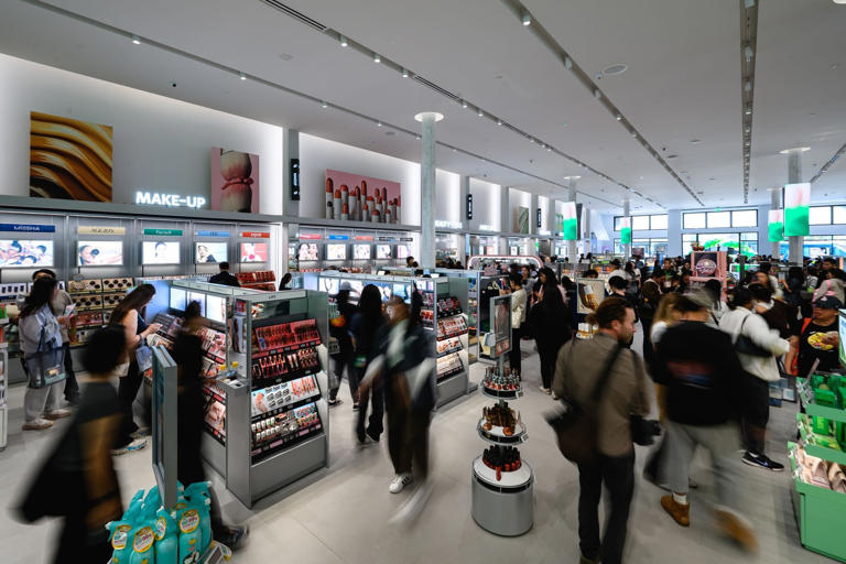 CJ Olive Young opens first US store in Pasadena, attracting lines 400 ...