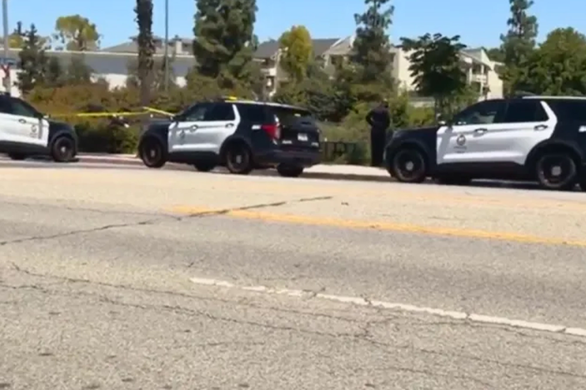 Gunman on the loose after killing 40-year-old man near metro station