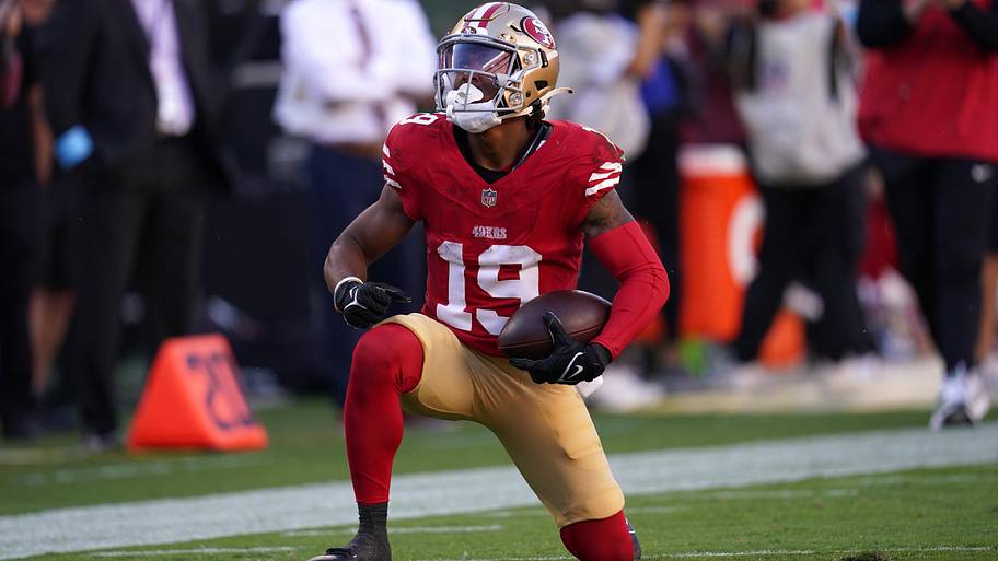 One player is leading the 49ers' wide open punt return competition