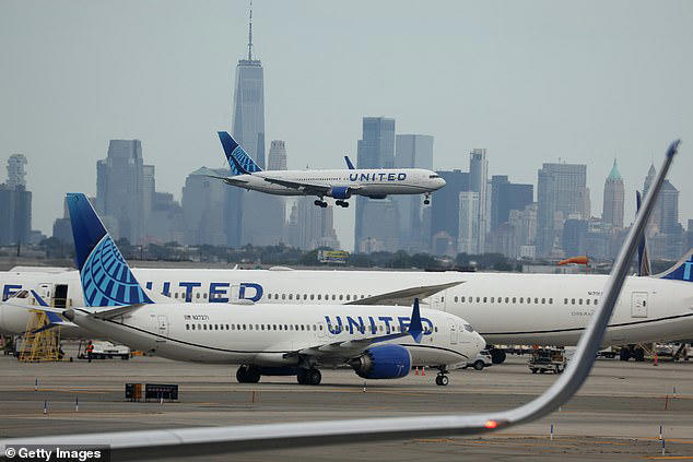 Careless passenger forces flight from New Jersey to Spain to U-turn ...
