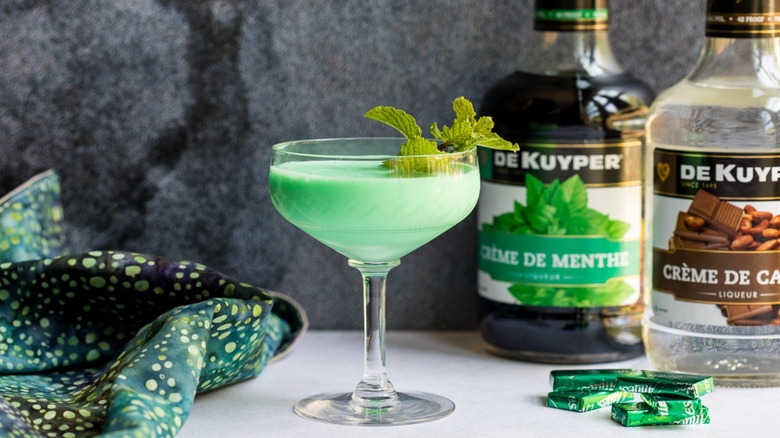 Retro grasshopper cocktail recipe