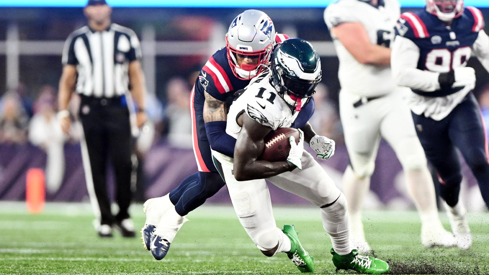 Eagles insider sends AJ Brown reminder that will have Patriots fans ...