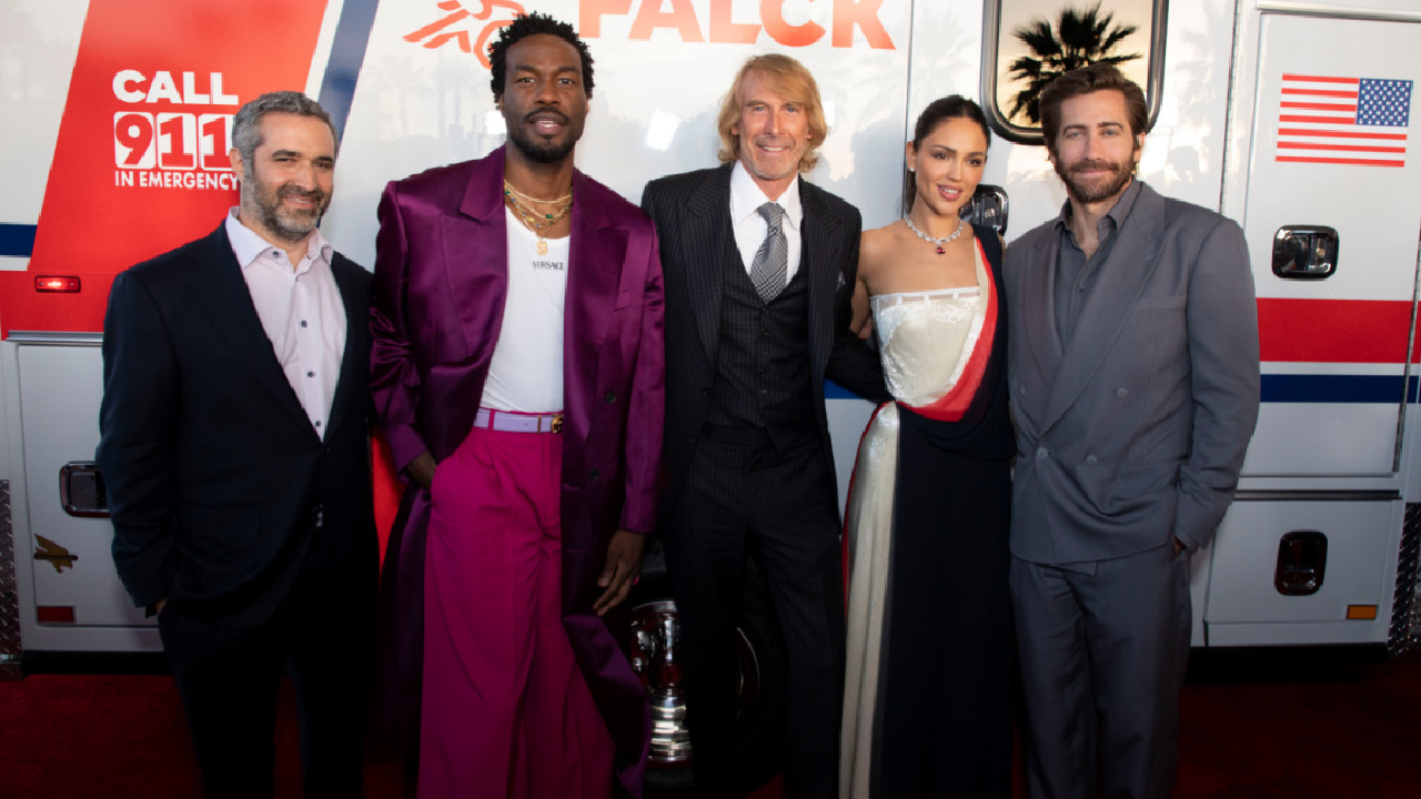 Michael Bay to direct movie about fighter jet pilot rescue