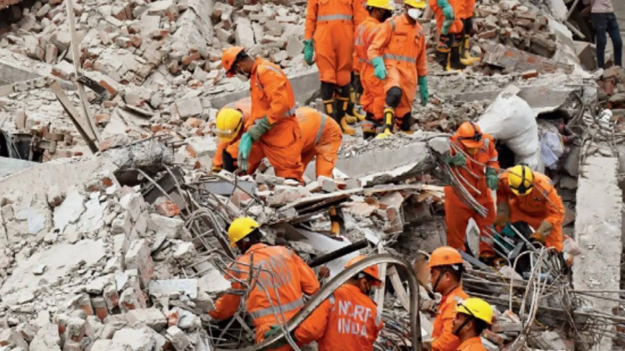 20-hour rescue operation ends in agony: 3 engineers, 2 doctors among 6 ...