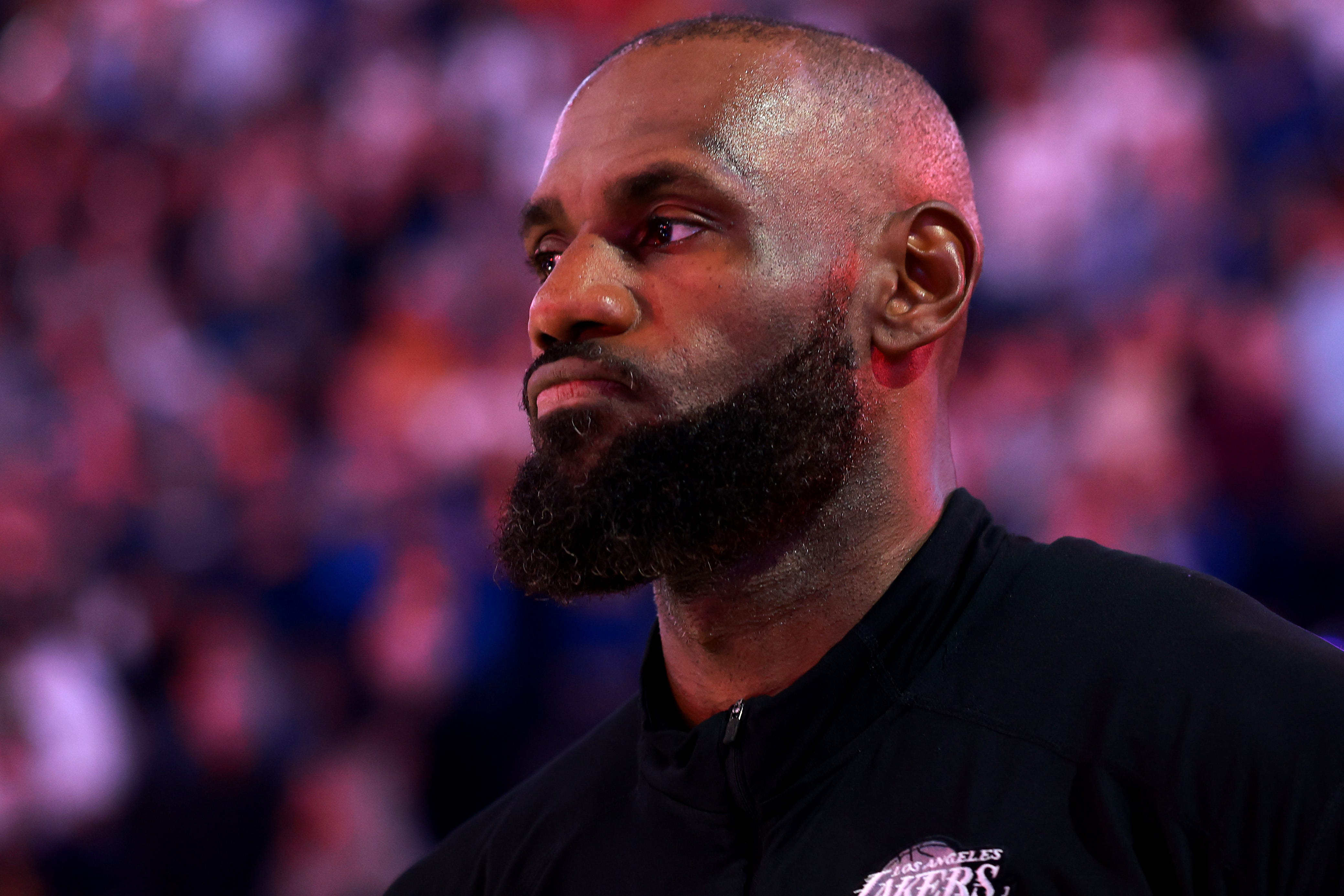 Lakers will prioritize re-signing one player over LeBron James