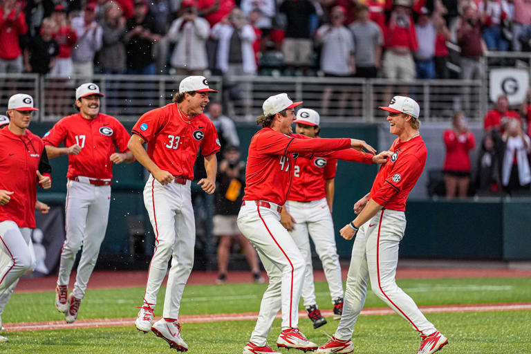 Georgia baseball wins Athens regional, star player faces suspension