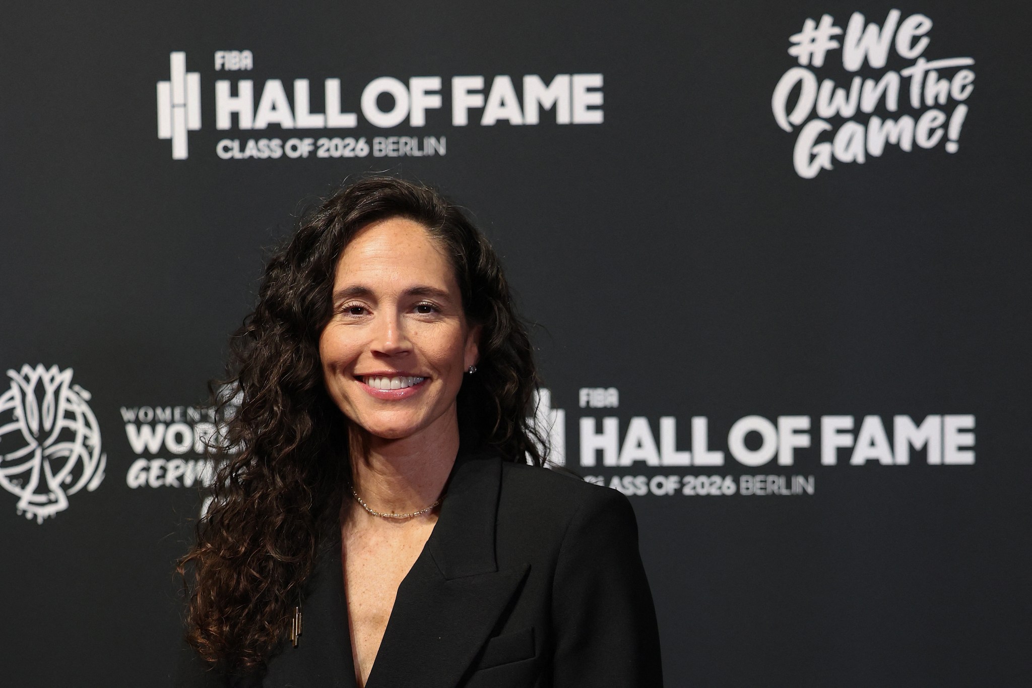 Sue Bird reacts to Caitlin Clark's viral incident with coach Stephanie ...