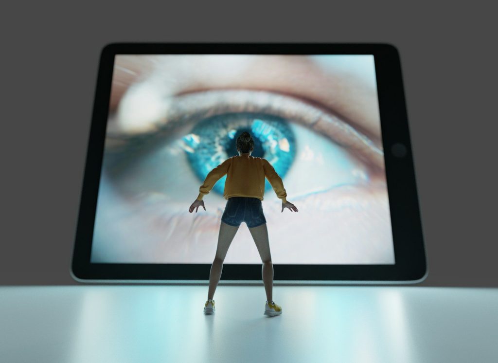 The new device that lets you "tune in" to one voice in a crowded room