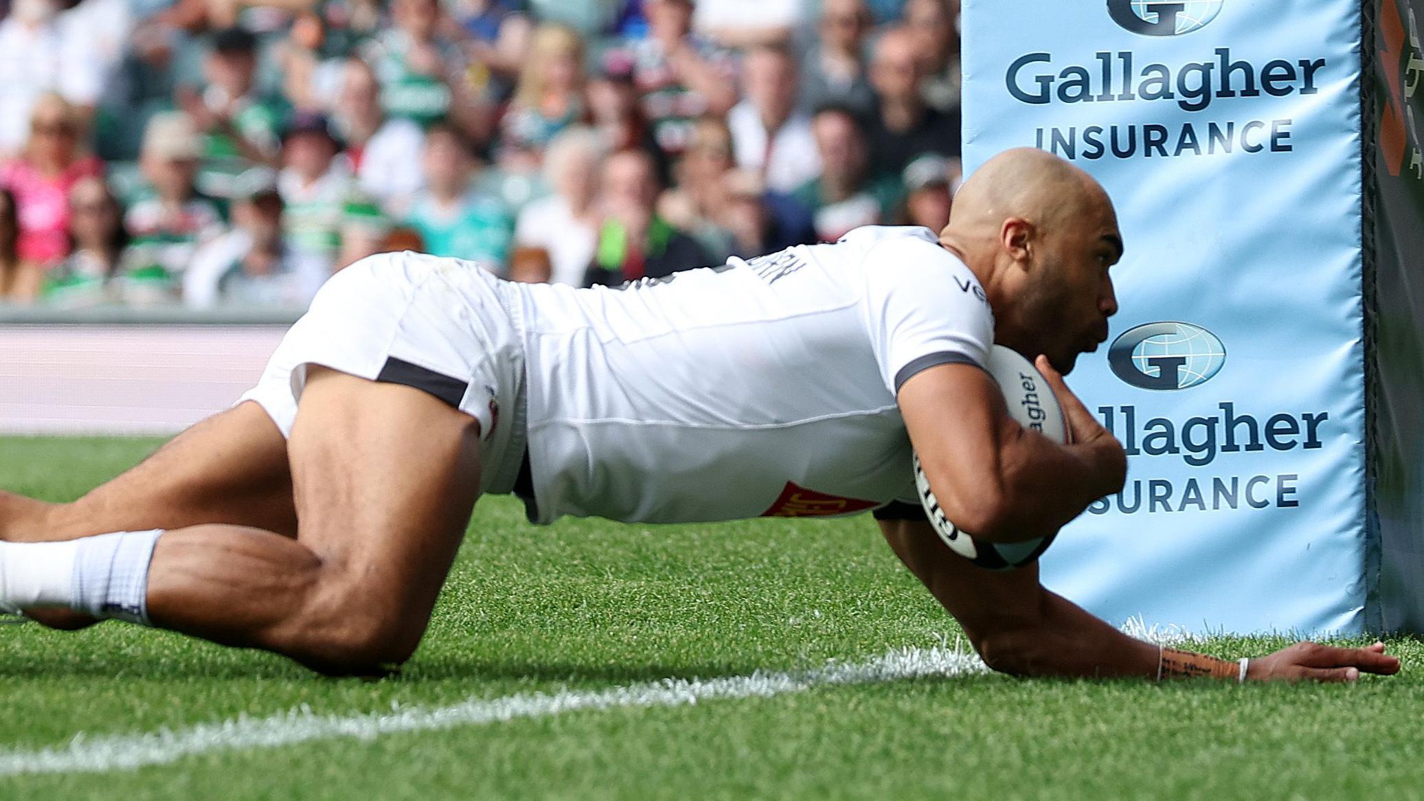 Exeter stun Leicester to set up Prem play-off drama