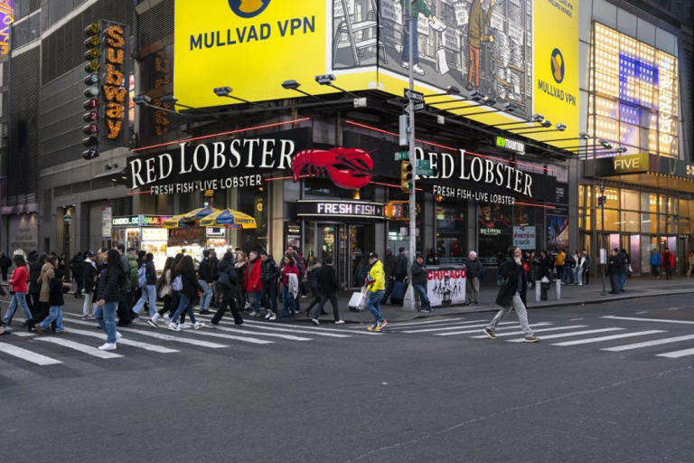 Times Square location joins list of shuttering Red Lobster restaurants