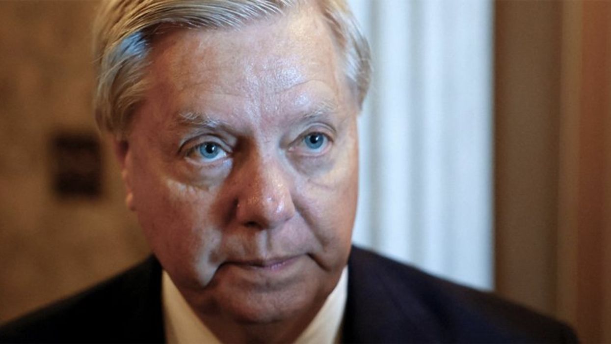 Lindsey Graham pushes Trump toward 'poison pill' critics say will sink ...