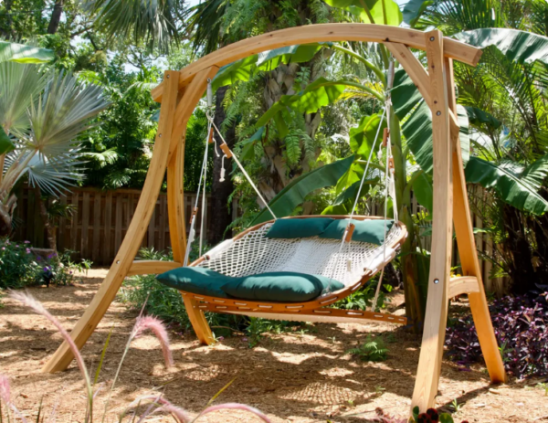 Why more homeowners are investing in outdoor swing chairs for stylish ...