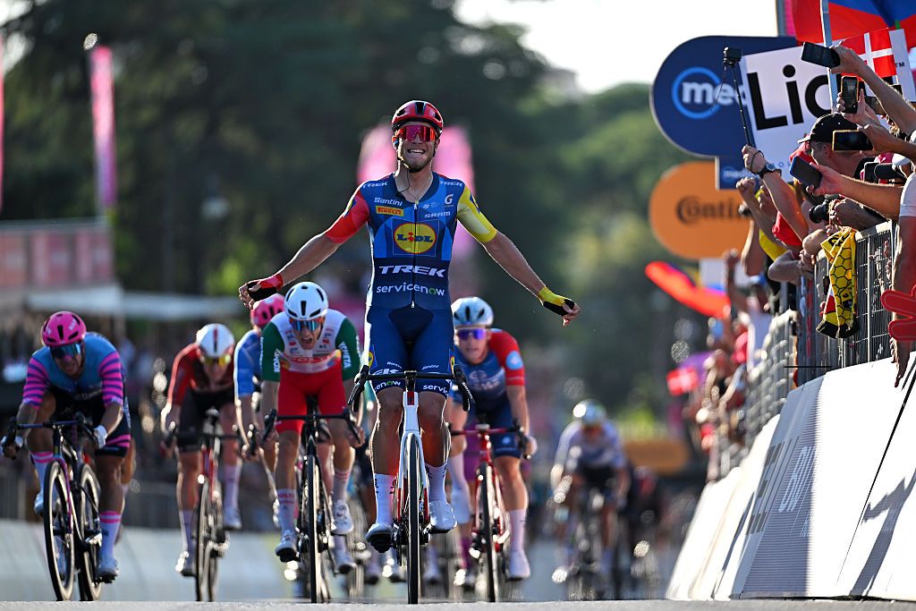 Jonathan Milan wins final stage of Giro d’Italia, as Jonas Vingegaard ...