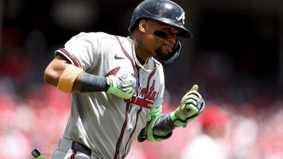 MLB: Unstoppable! Acuña Jr. crushes the first pitch and extends his ...