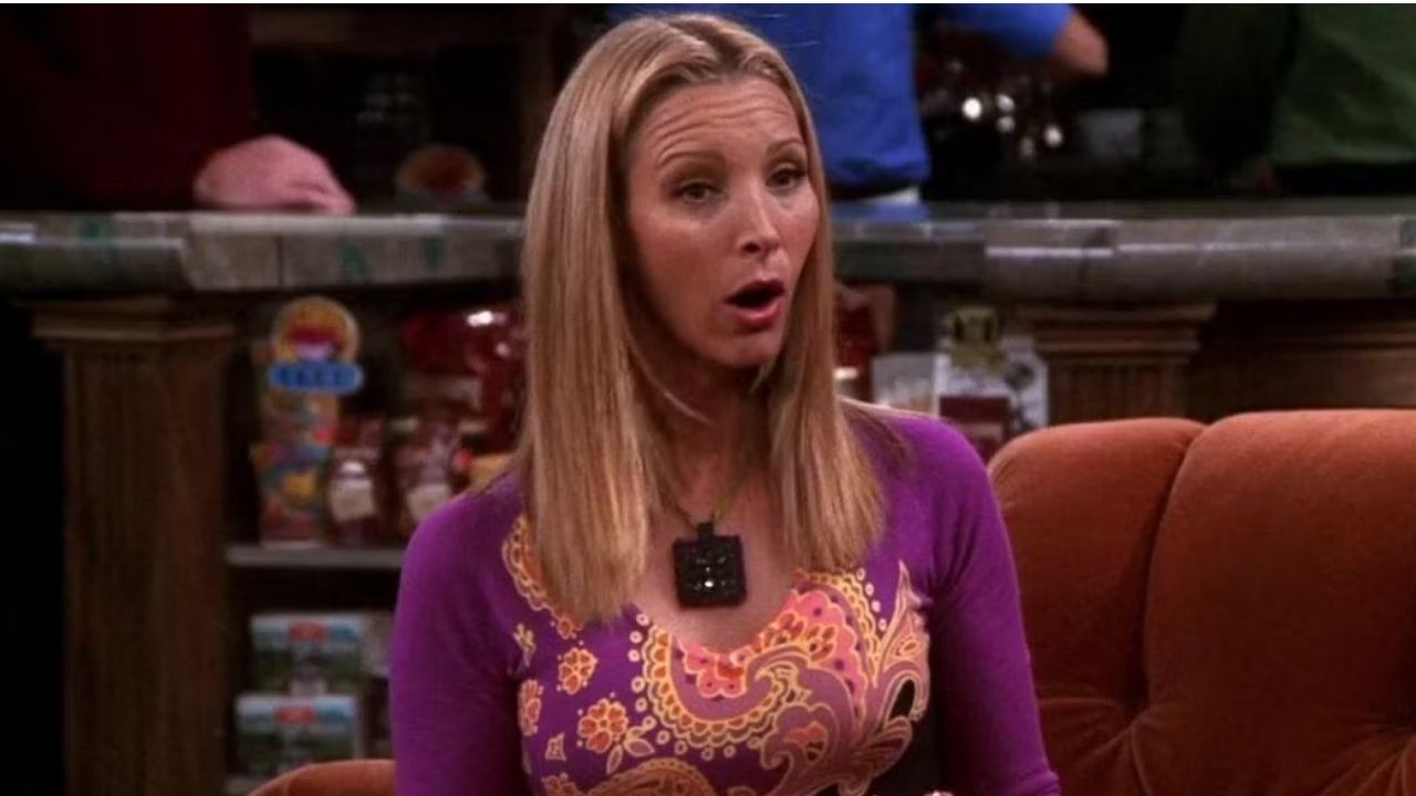 ‘Friends’ creators almost made Phoebe Buffay a dark goth girl