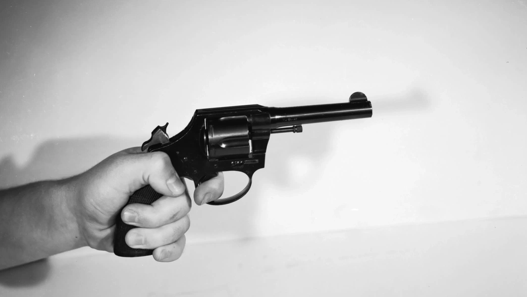 Practical limitations of carrying a revolver